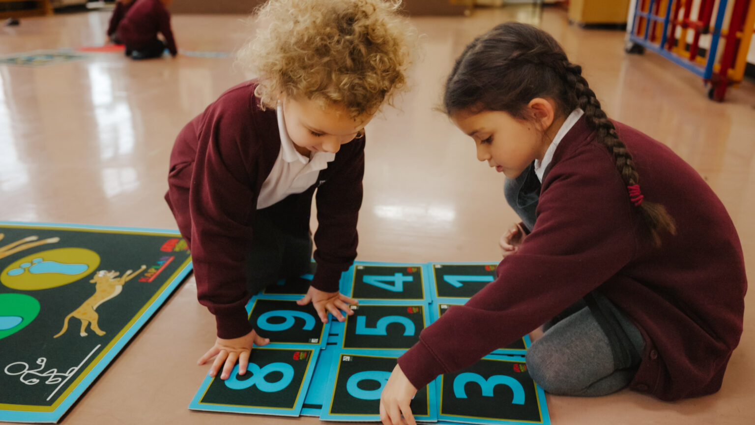 Discover the Mini Maths programme - Action Mats